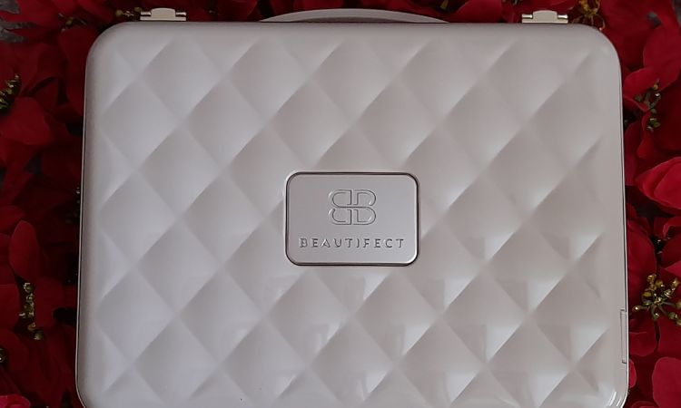 Christmas Gift Review 2023: Beautifect Box